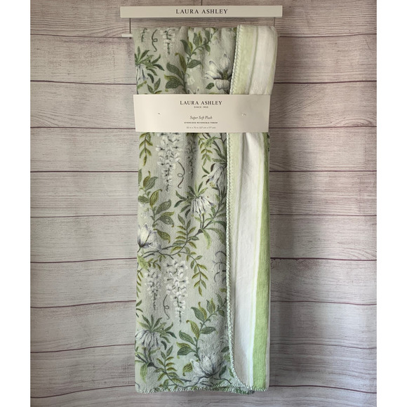 Laura Ashley | Bedding | Laura Ashley Green And Cream Floral Reversible ...